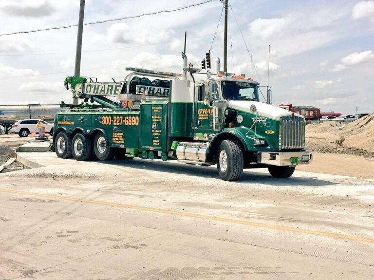 Heavy Duty Towing | O'Hare Towing Service & Semi Truck Heavy Duty Wrecker