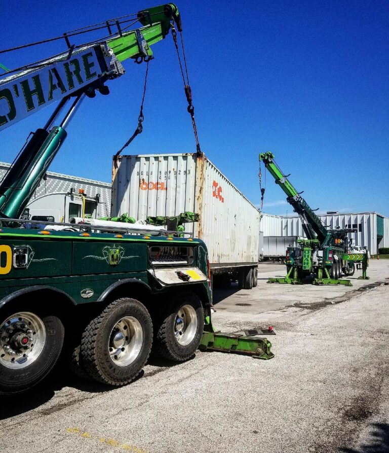 Heavy Duty Towing | O'Hare Towing Service & Semi Truck Heavy Duty Wrecker